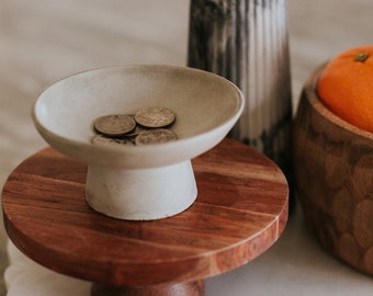 FTDA Amber Glass Rectangle Pedestal Candy Dish Lace Edge Pedestal Bowl ...