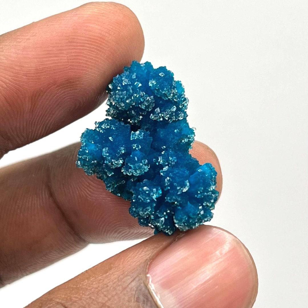 Big Very Rare Deep Blue Natural Cavansite With Druzy Cubes/cavensite ...