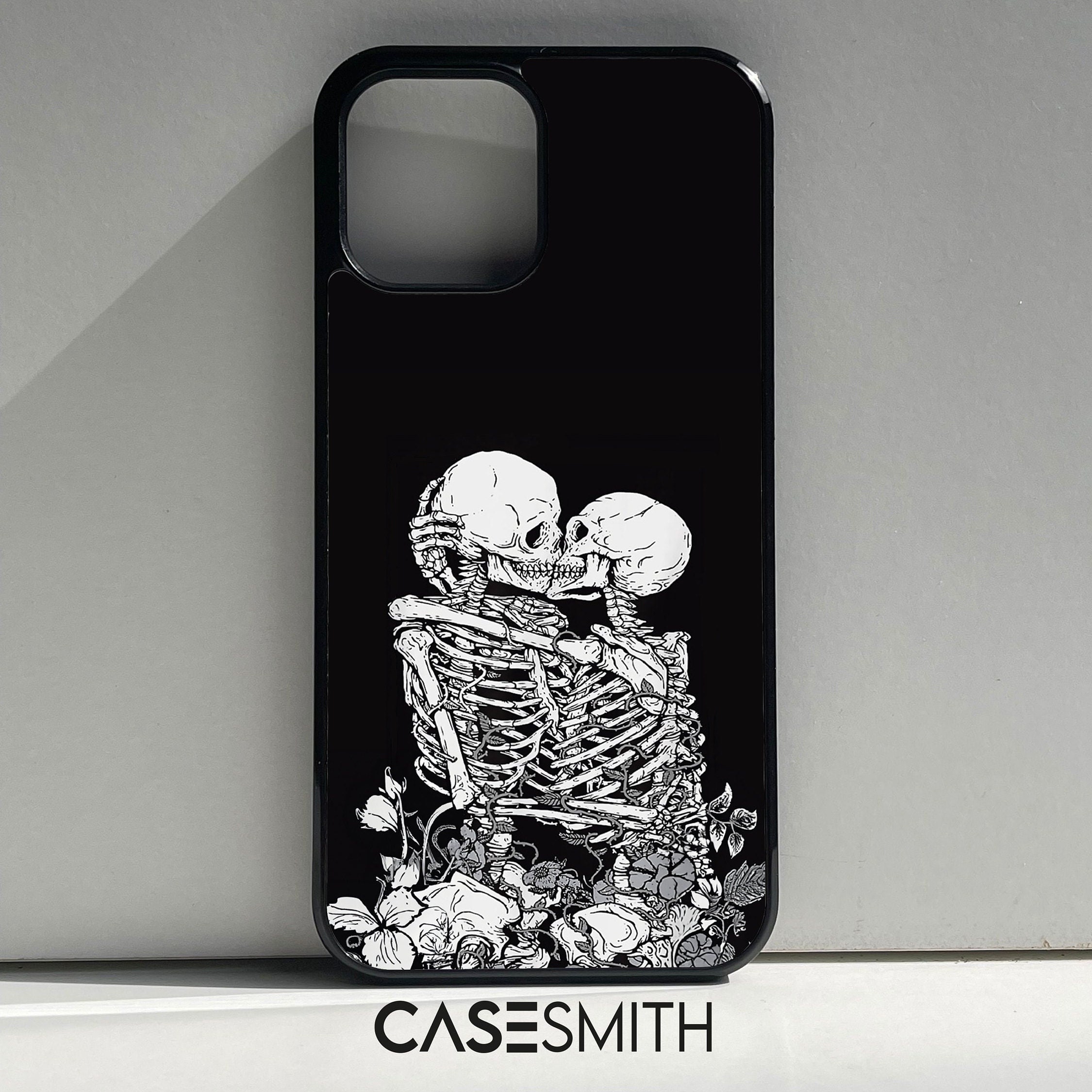 Aesthetic Skeleton Skull Spooky Phone Case iPhone Case Cover for iPhone ...