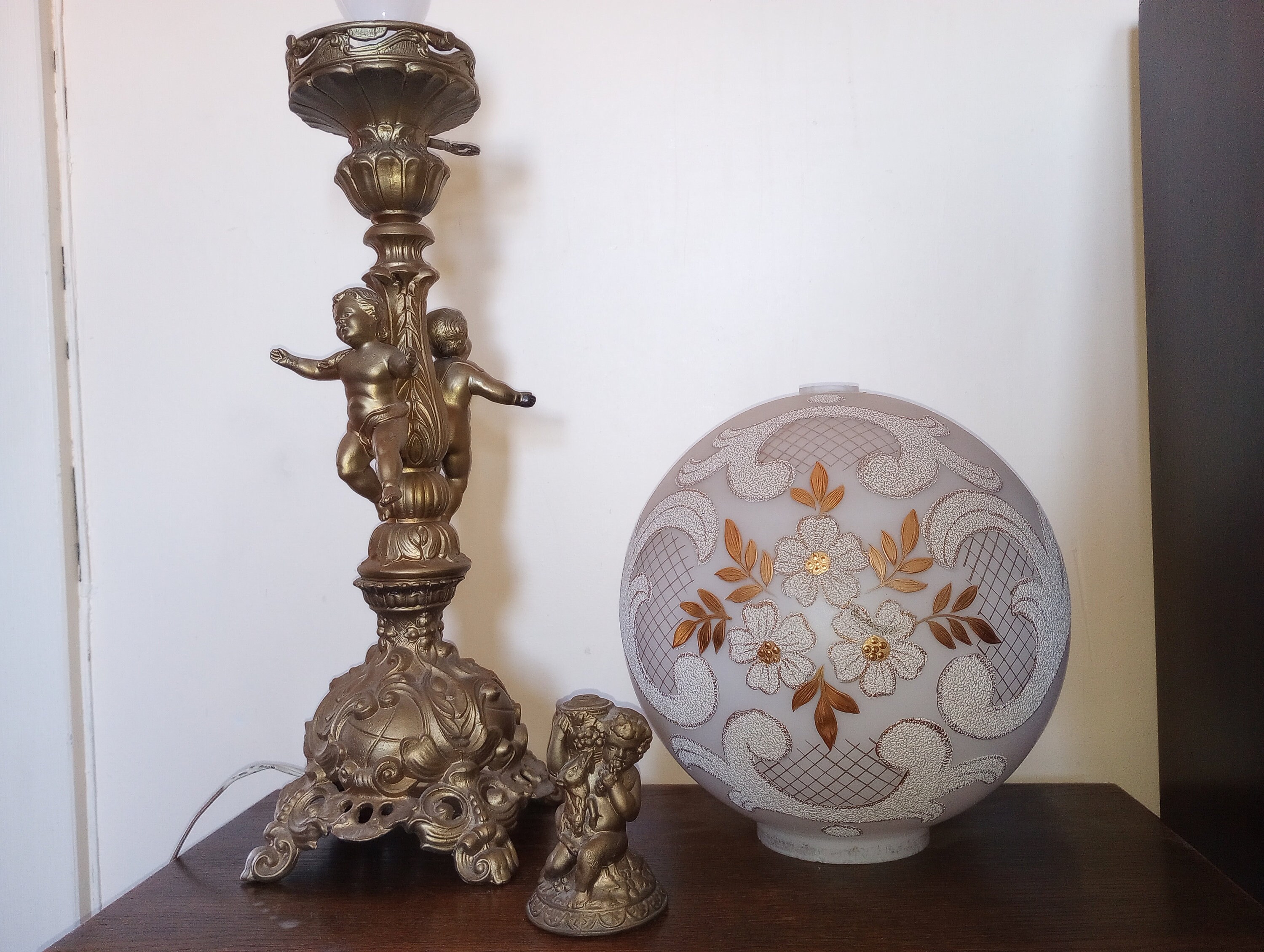 Vintage Brass Cherub Table Lamp With Frosted Glass Decorative Globe - Etsy
