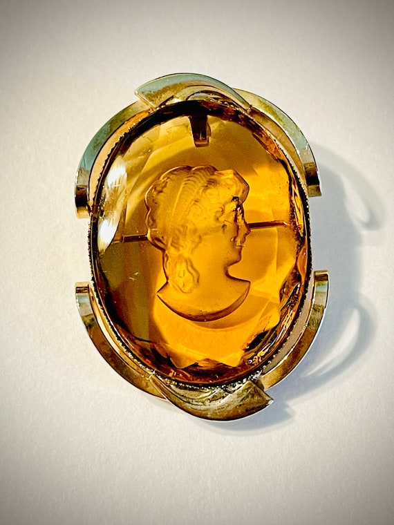 vintage intaglio cameo - Gem
