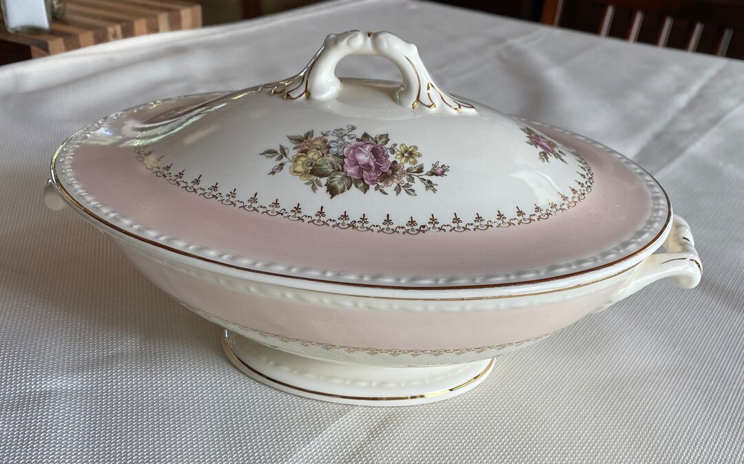 Homer Laughlin Pink Marylin Covered Dish - Etsy