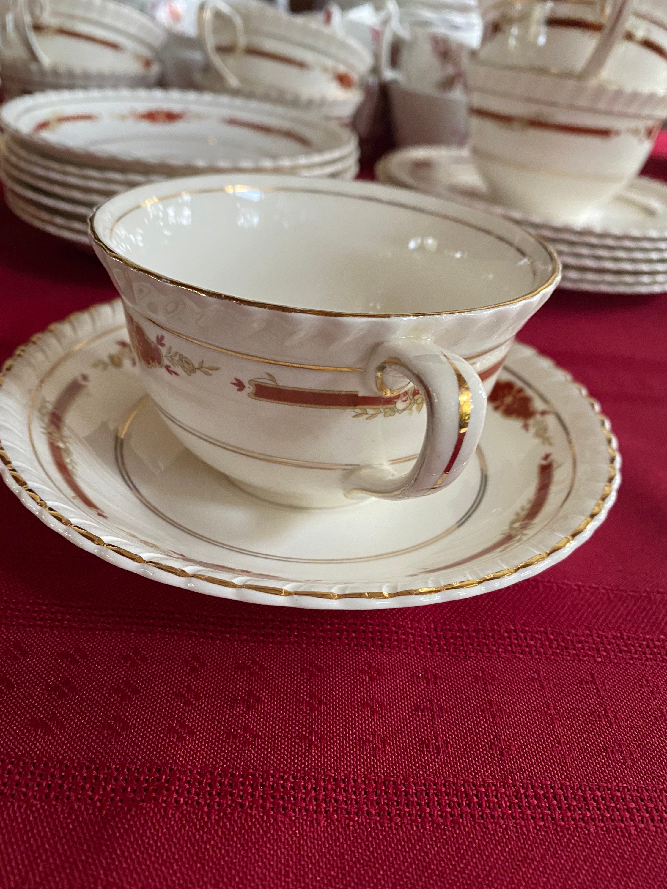 Johnson Bros. “guildford Maroon” English Dinnerware - Etsy