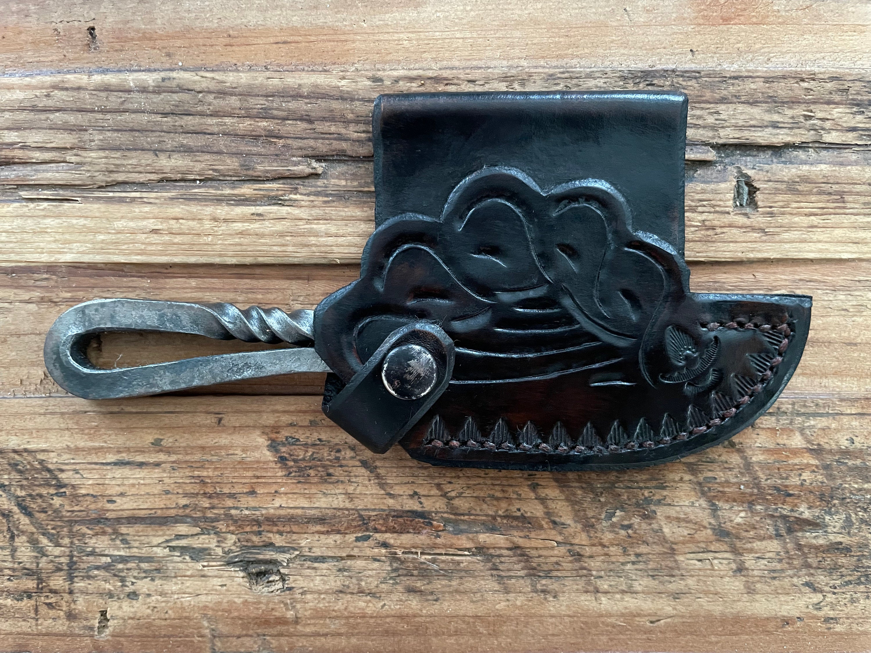 Custom Made Leather Sheaths - Etsy