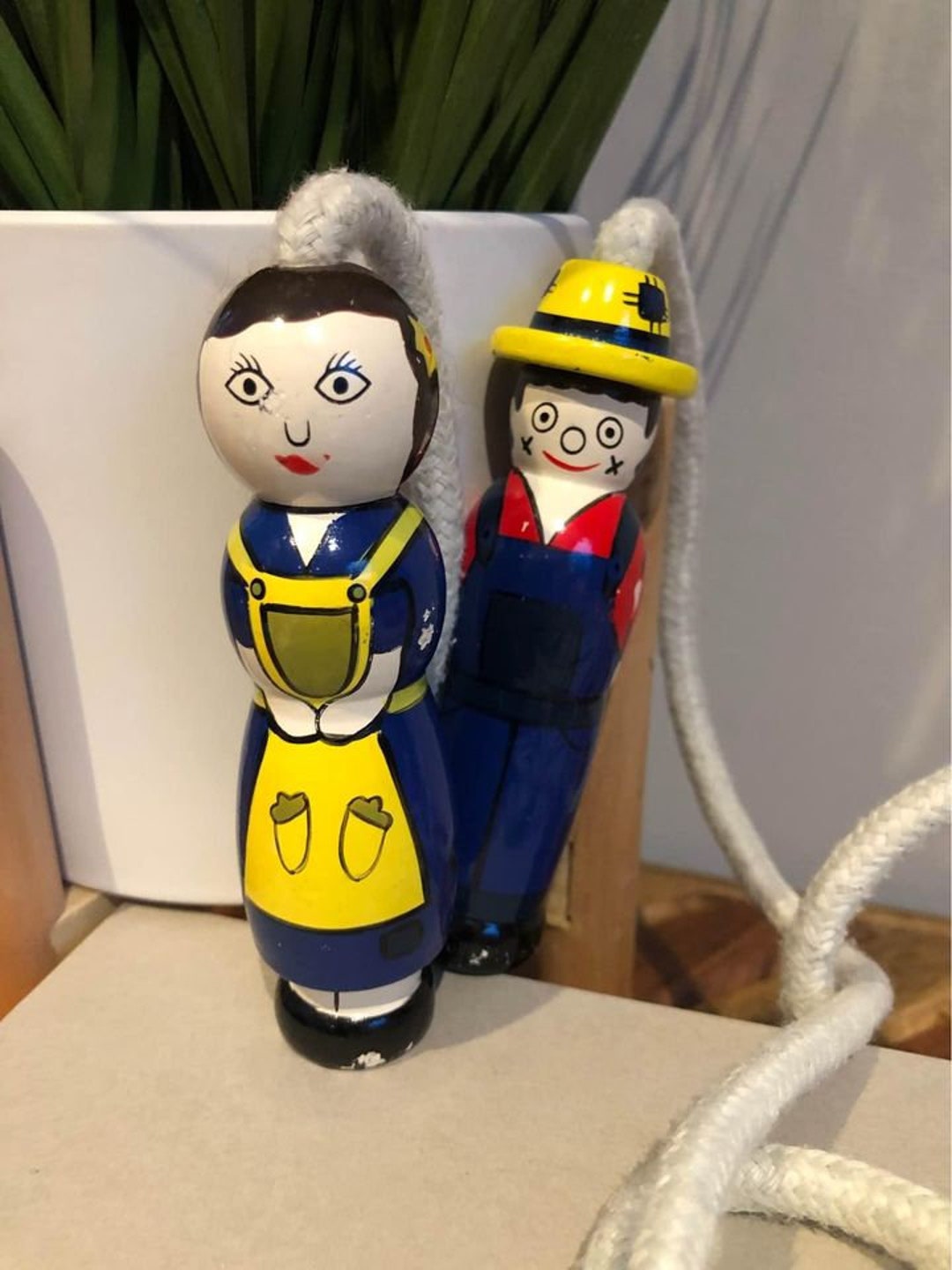 Vintage Wood Jump Rope With People Handles - Etsy