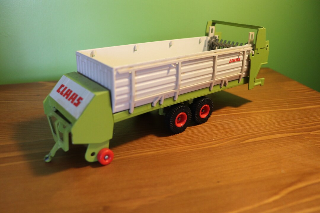 Siku Farmer 2612 Claas Hay Cart 1:32 Metal Spreader - Etsy