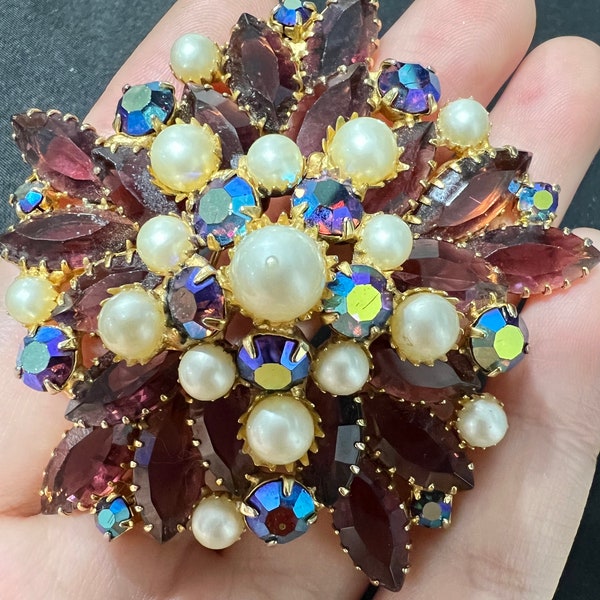 Vintage Juliana Brooch - Etsy