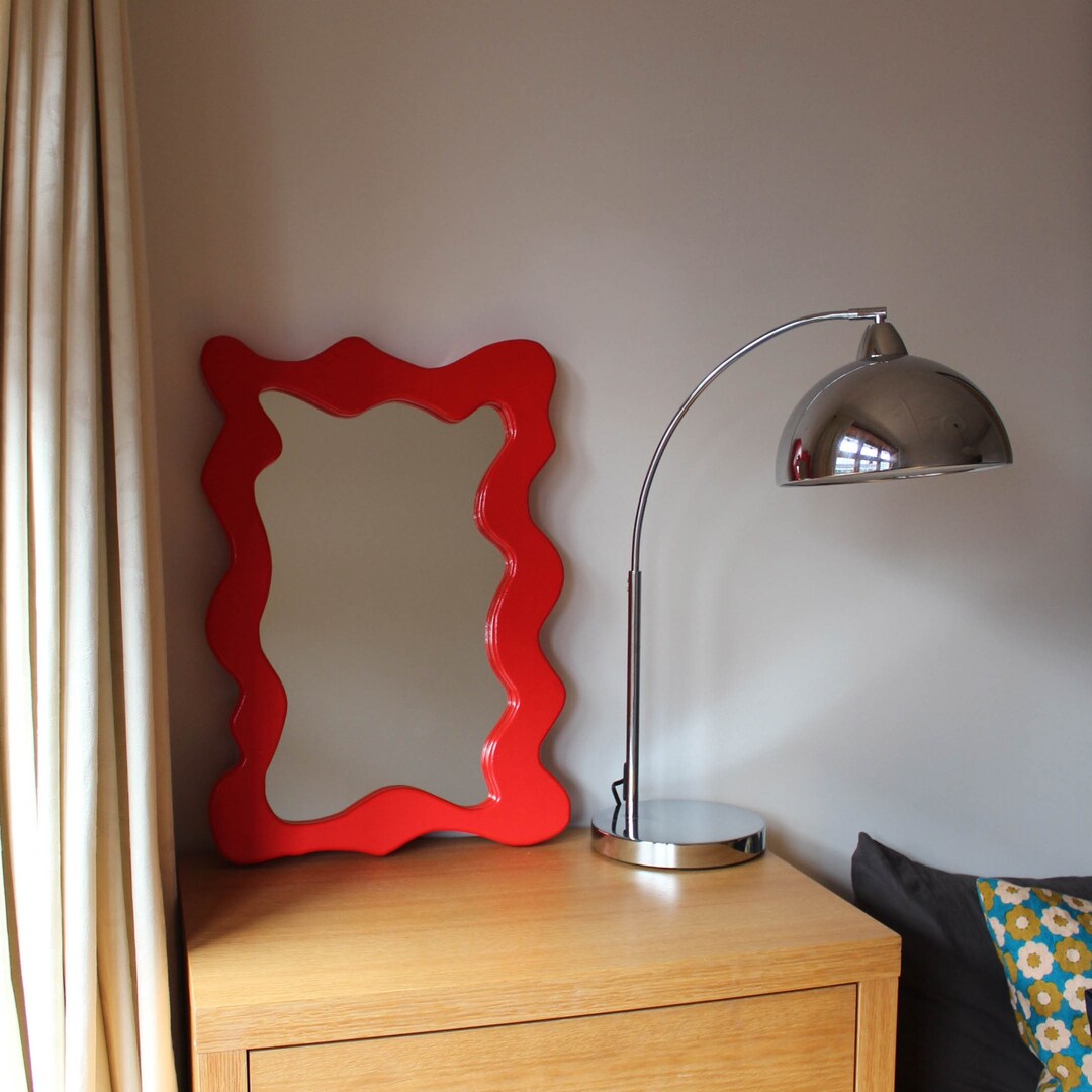 Mini Wiggle Mirror - Etsy