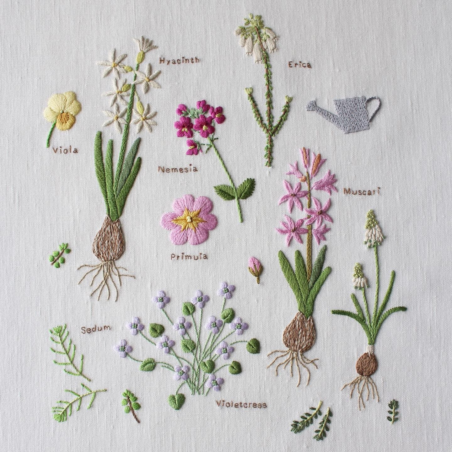 Clover Meadow Embroidery Pattern 300 Pages Vintage Ebooks, Flower ...