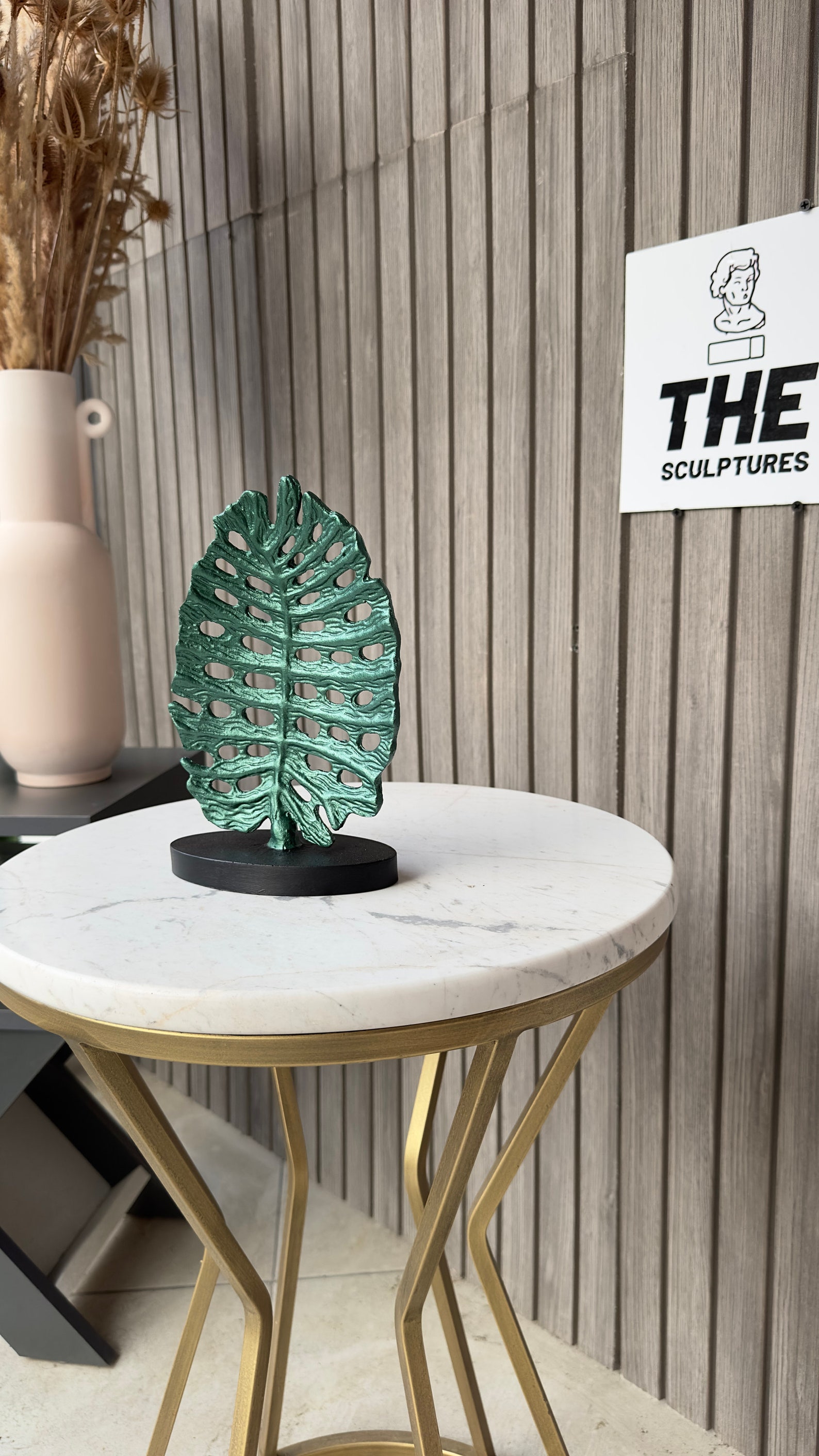 Monstera Deliciosa Statue, Leaf Statue, Leaf Decor, Leaf Design Decor ...