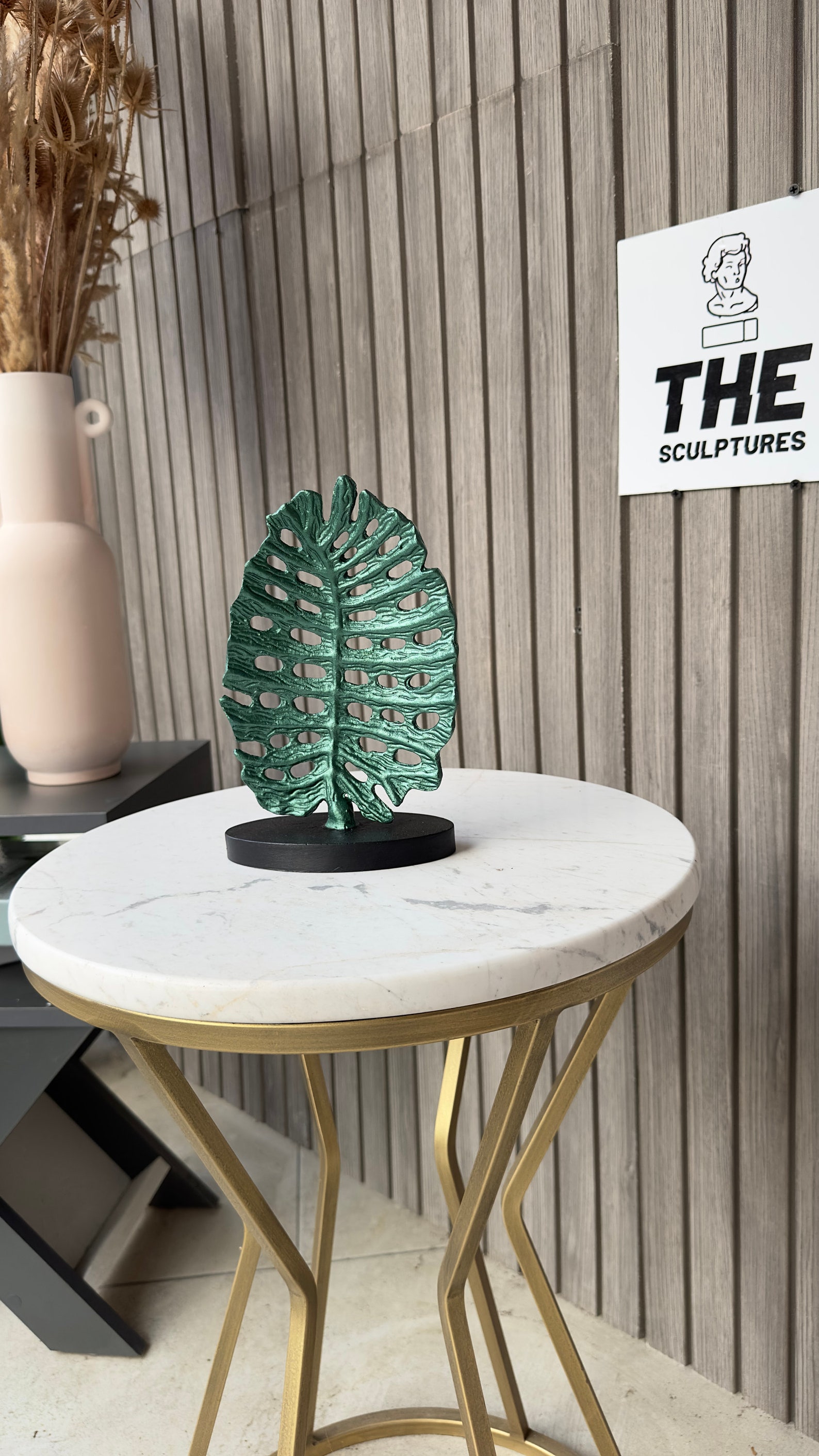 Monstera Deliciosa Statue, Leaf Statue, Leaf Decor, Leaf Design Decor ...