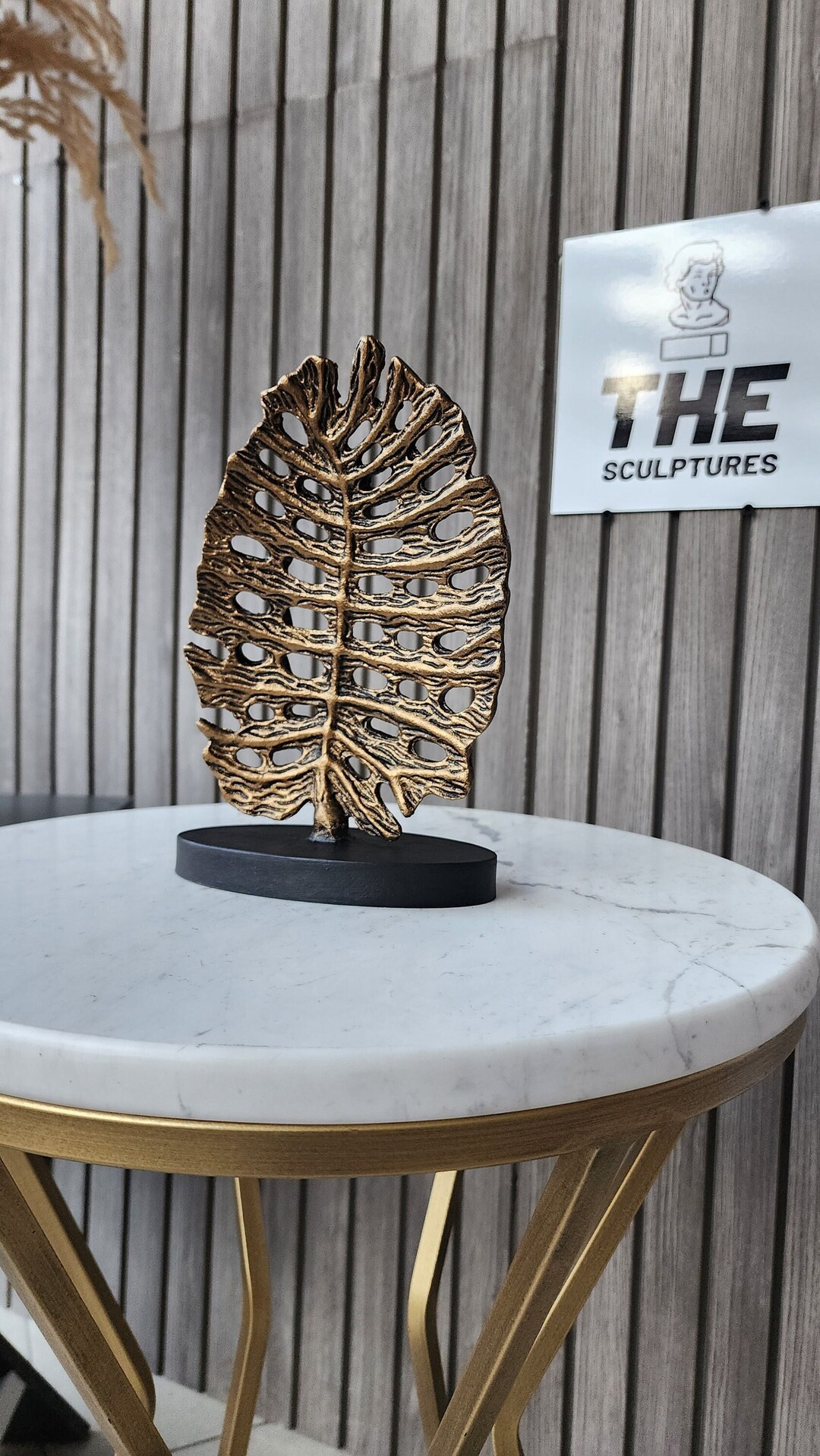 Monstera Deliciosa Statue, Leaf Statue, Leaf Decor, Leaf Design Decor ...