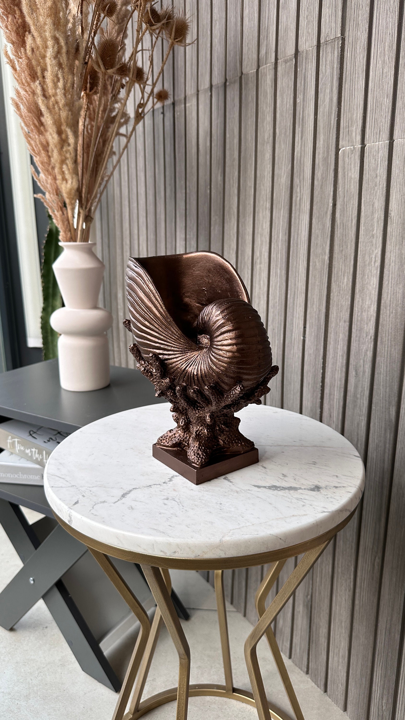 Fascinating Seashell Sculpture on Coral, Seashell on Coral Sculpture ...