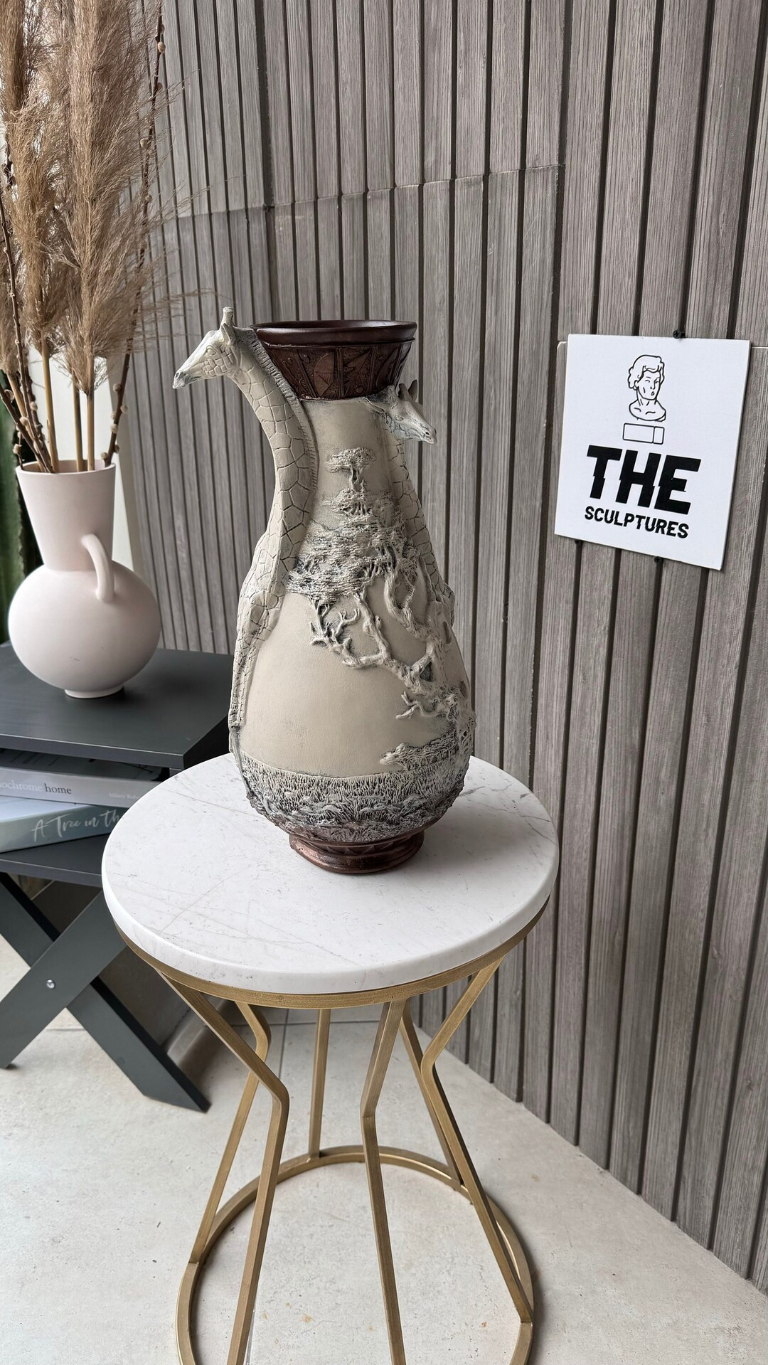 Hand-painted Giraffe Vase: 3D Safari Art Decor, Elegant Home Decor (16. ...