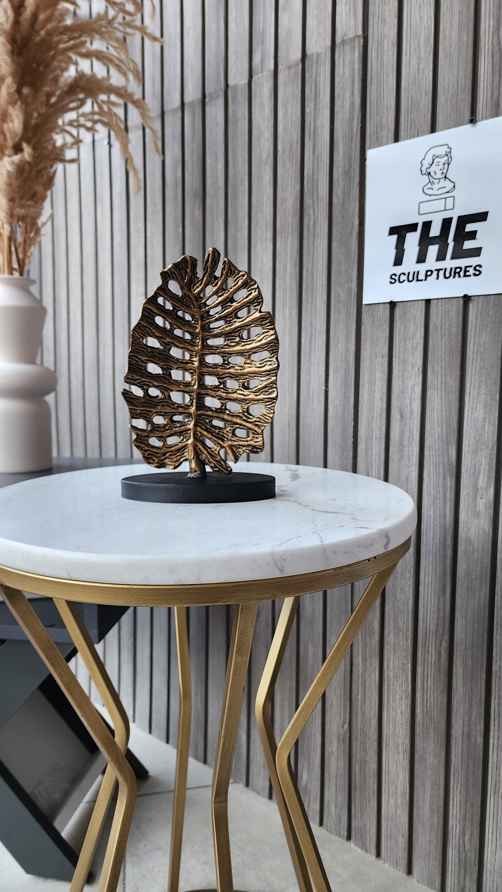 Monstera Deliciosa Statue, Leaf Statue, Leaf Decor, Leaf Design Decor ...