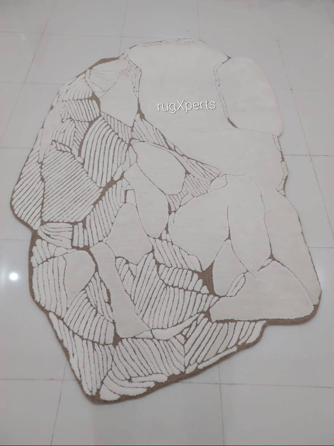 Premium Quality Modern Abstract Odd Shape Area Rug for Living Room ...