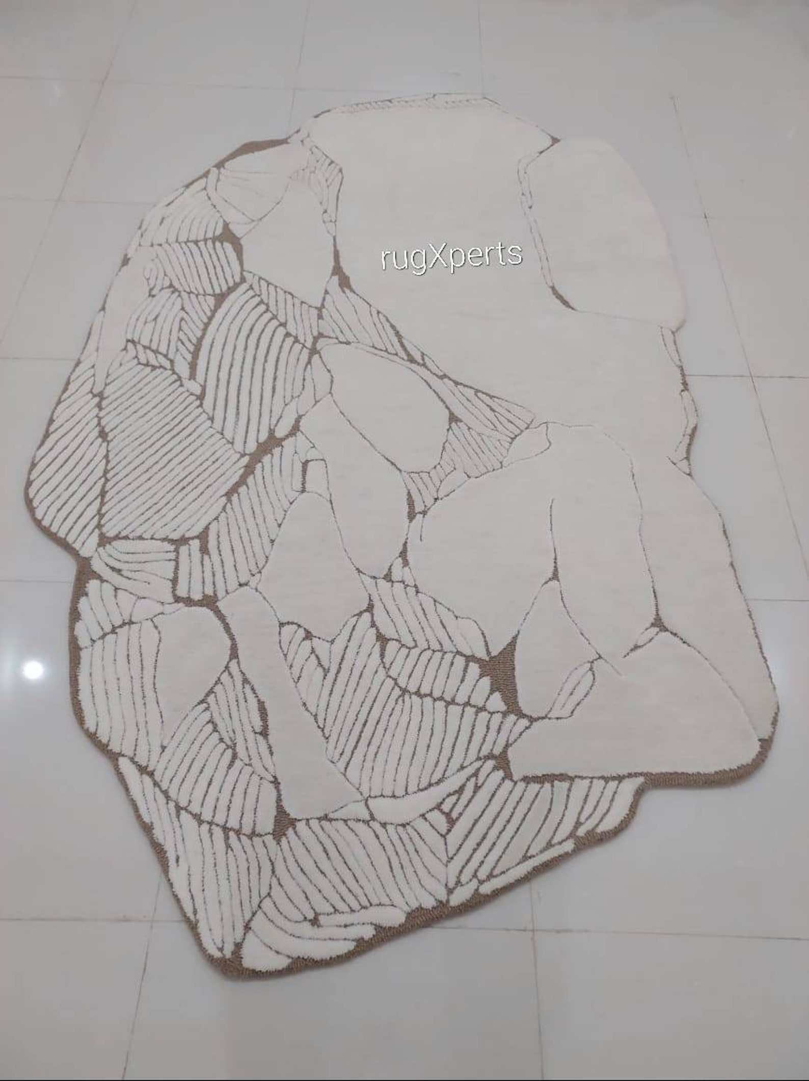 Premium Quality Modern Abstract Odd Shape Area Rug for Living Room ...