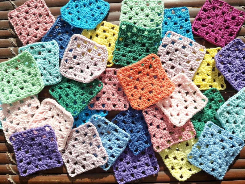 Mini Granny Square Monochromatic, Crochet Appliques and Decorations for ...