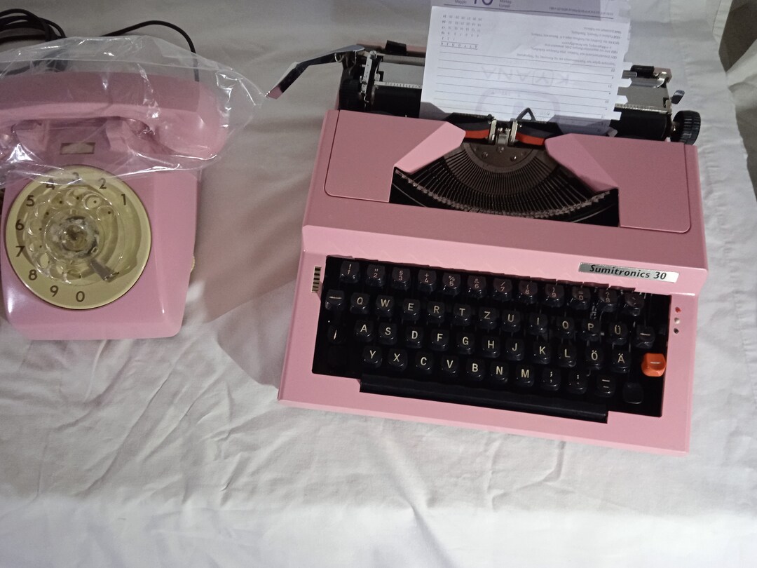 Manual Portable Typewriter With Carrying Case Pink + Telephone 1970s ...