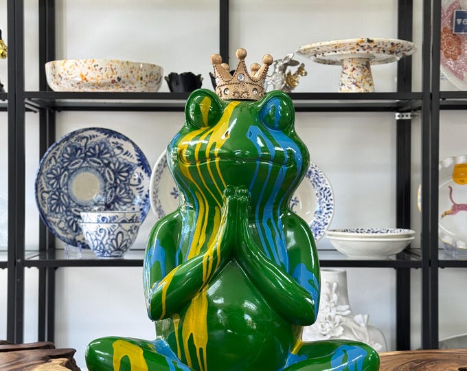Frog Statue / Sculpture Toad With Crown / Figure Green / Decoration ...