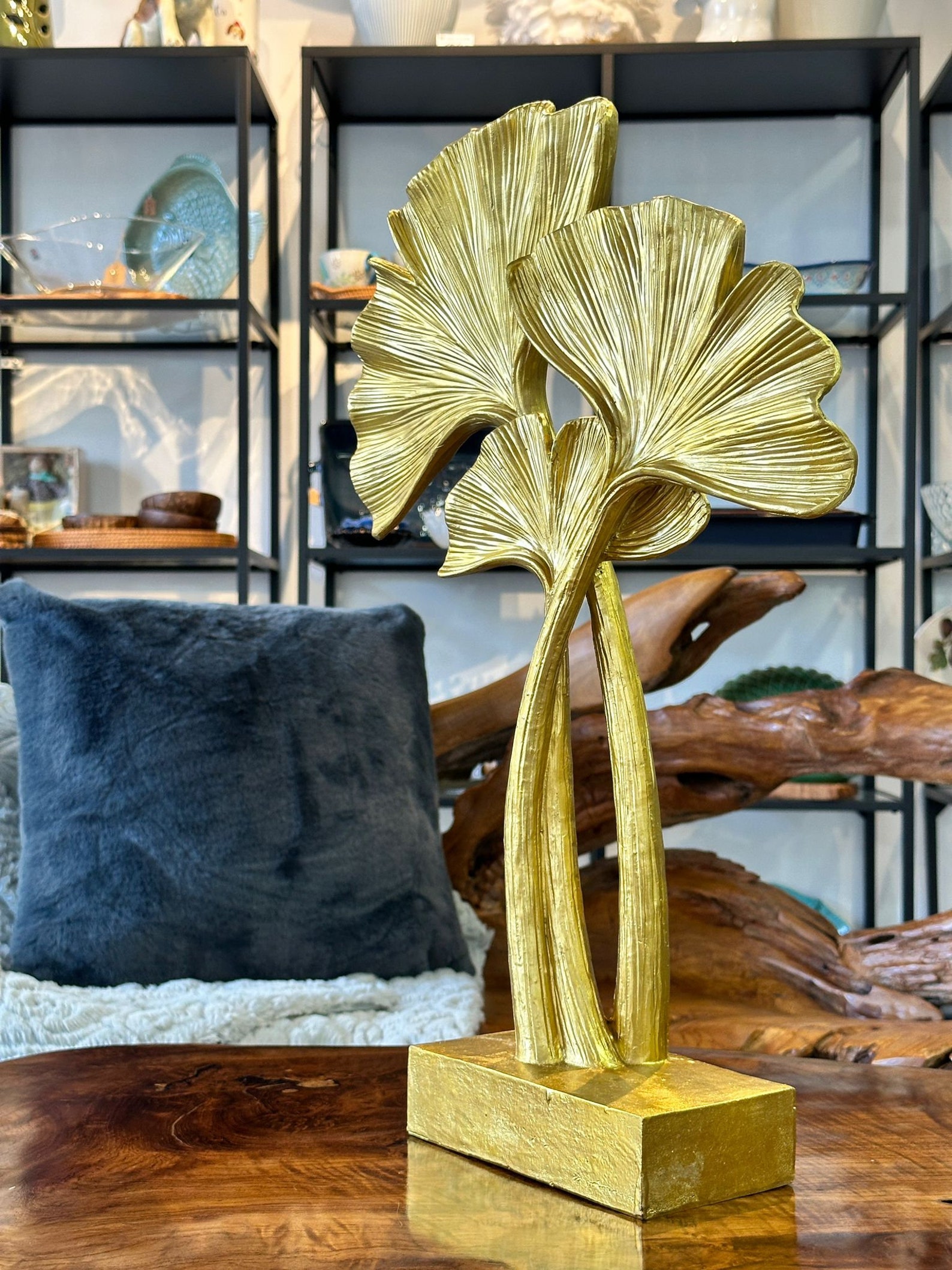 Statue Ginkgo Leaves / Modern Sculpture Gold / Figure Ginkgo / Table ...