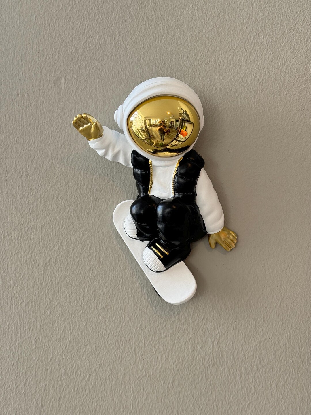 Astronaut Wall Decoration/ Sculpture Cosmonaut With Skateboard ...