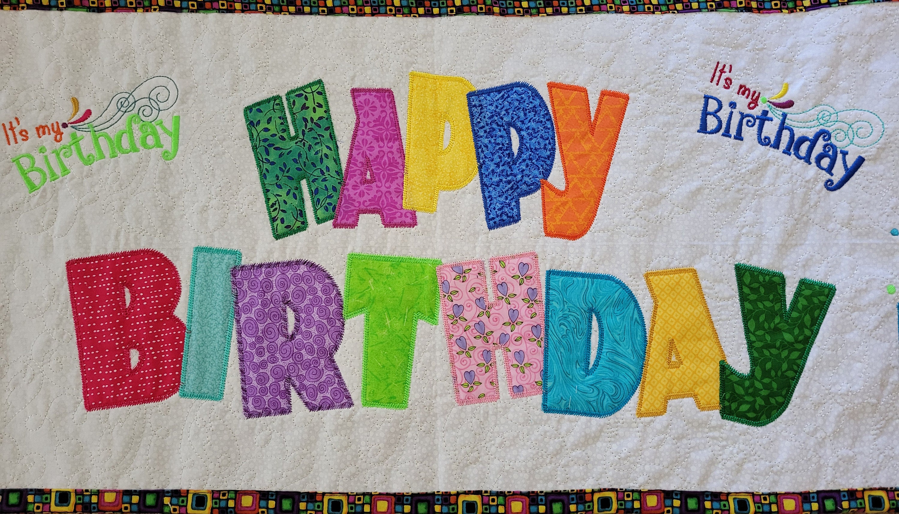 Happy Birthday (longer) Tablerunner - Etsy