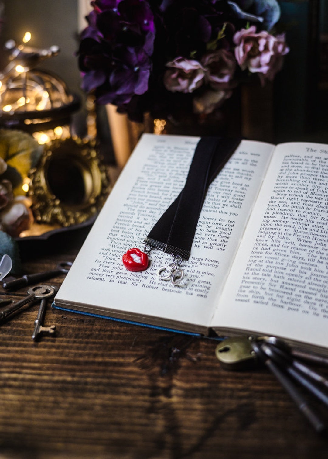 Dark Romance Bookmark: Black Velvet Ribbon With Lips & Handcuff Charms ...