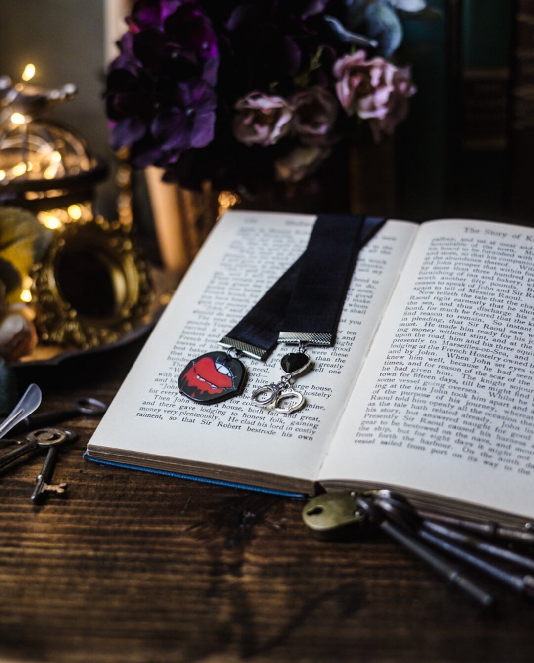 Dark Romance Black Velvet Bookmark: Lips & Handcuff Charms - Etsy