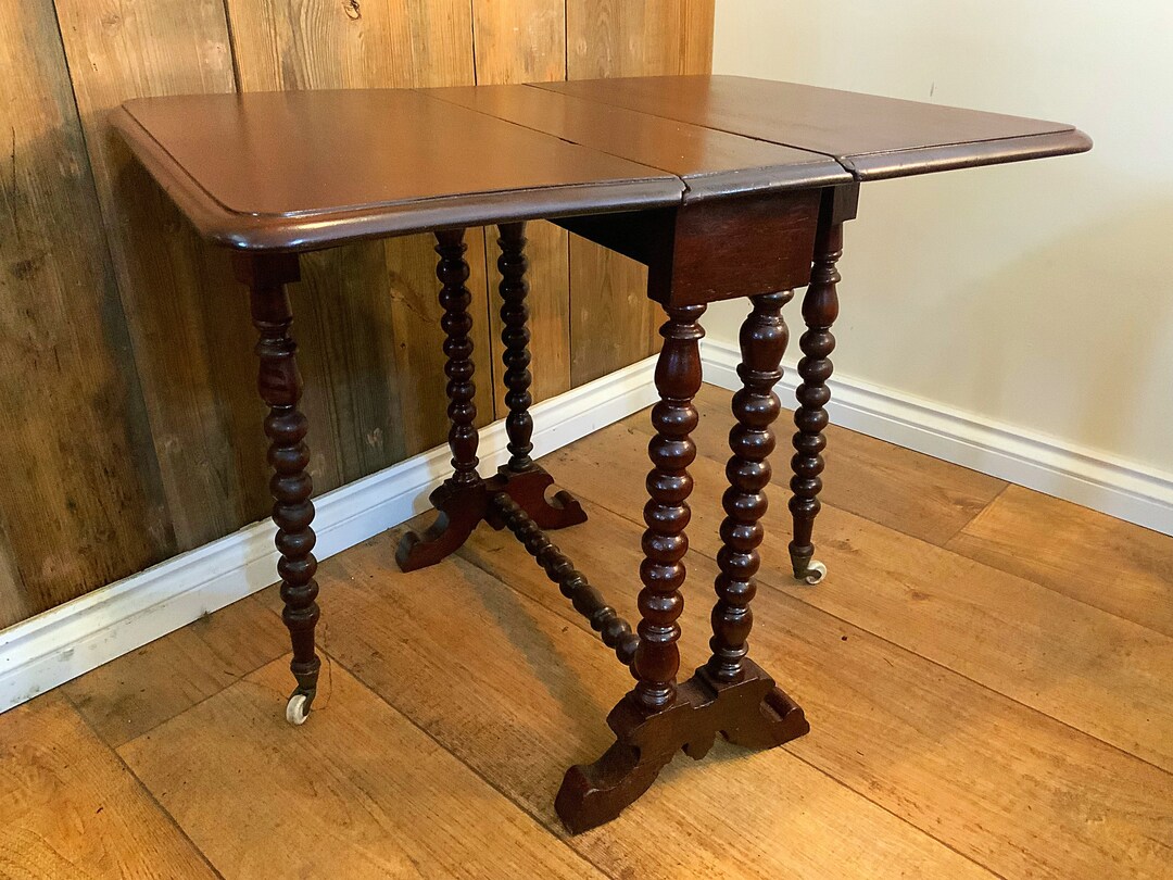 English Antique Side or Occasional Table - Etsy