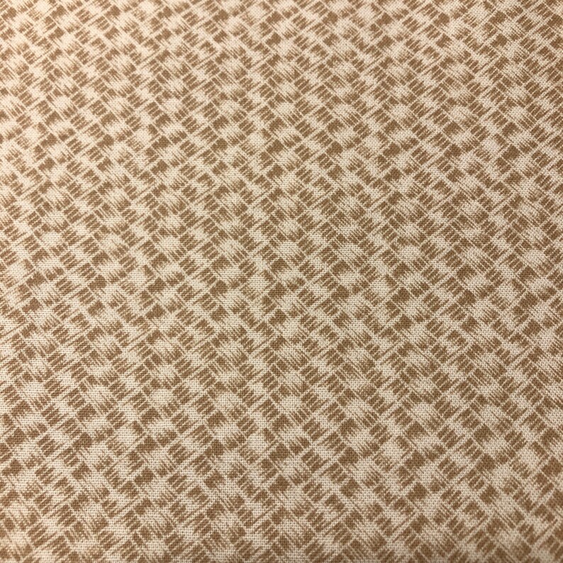 Hens and Chicks Table Runner Quilt Kit From the Country Essentials ...