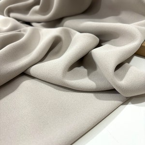 Italian Light Gray Crepe Fabric for Dresses and Clothing (150cm/57in ...