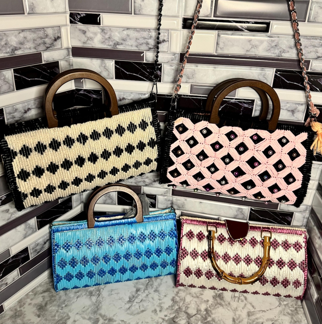 Handmade Plastic Canvas Purse- Customizable - Etsy