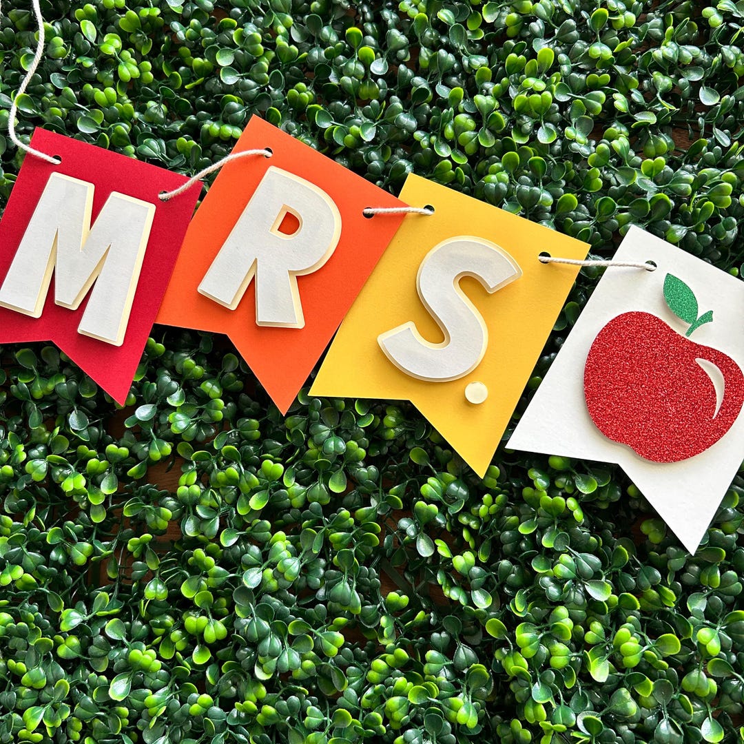 Classroom Teacher Name Banner, Personalized Teacher Banner, Custom Name ...