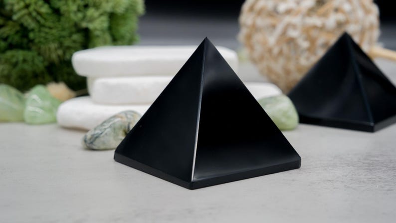 Obsidian Crystal Pyramid Black Stone Healing Protection Trinket Tier ...