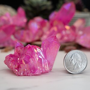 Neon Pink Aura Quartz Cluster UV Reactive Crystal Cute Kids Room Decor ...
