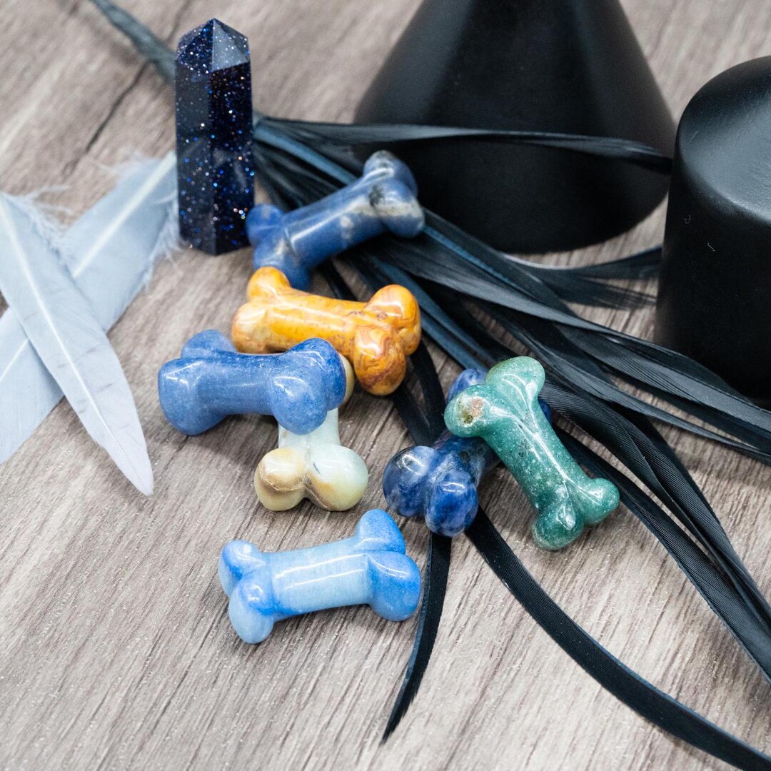Natural Crystal Mini Bone Carving Figurine Spiritual Healing Protection ...