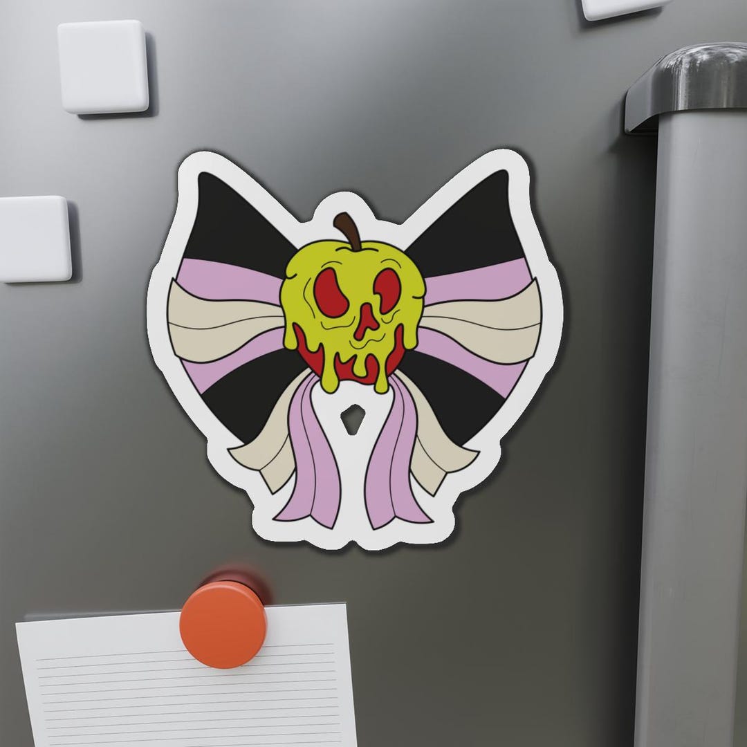 Evil Queen Bow Magnet | Poison Apple Coquette Style Door Magnet ...