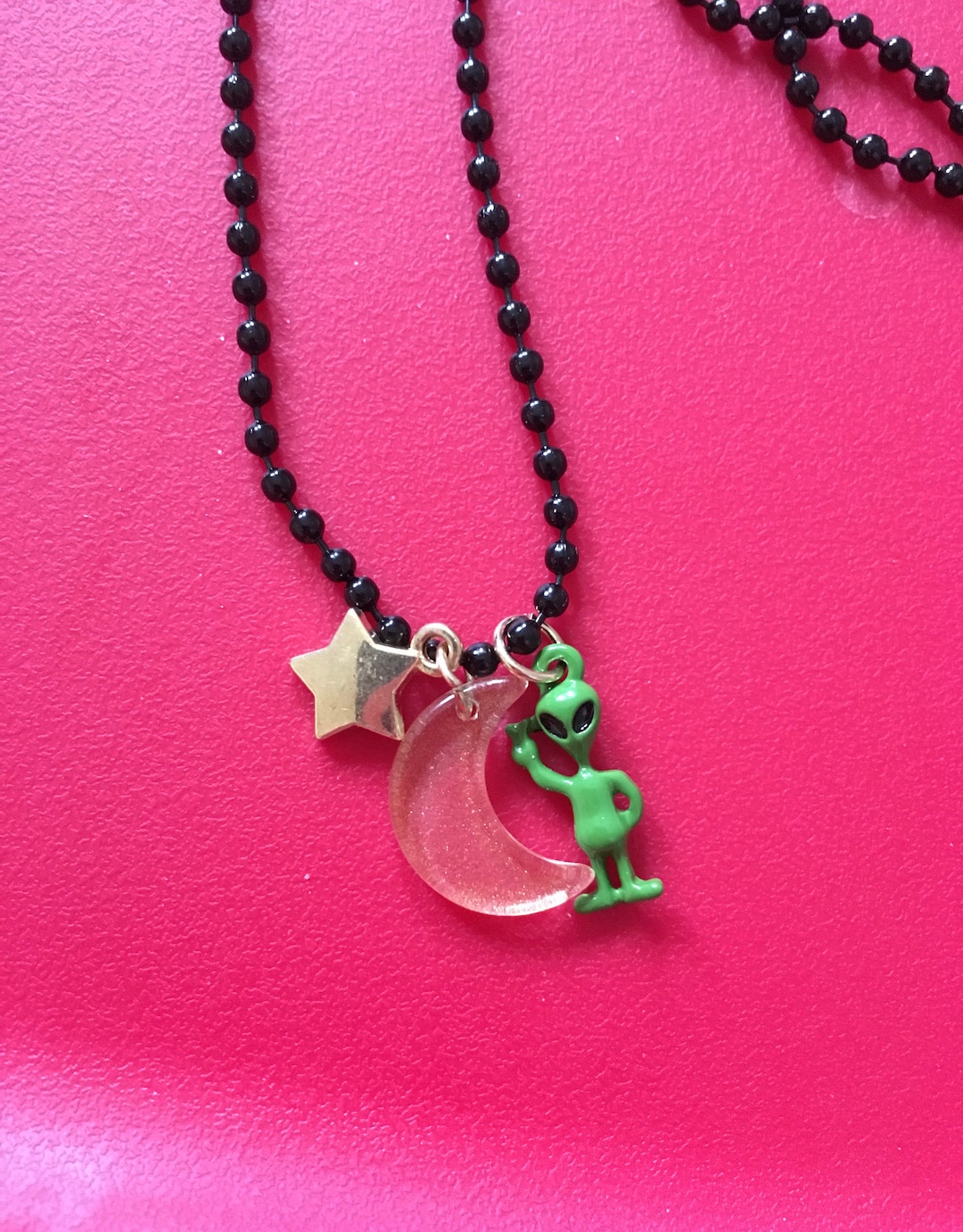 Aliens Exist Charm Necklace Peace Alien Ufo Moon Star Tom Delonge - Etsy