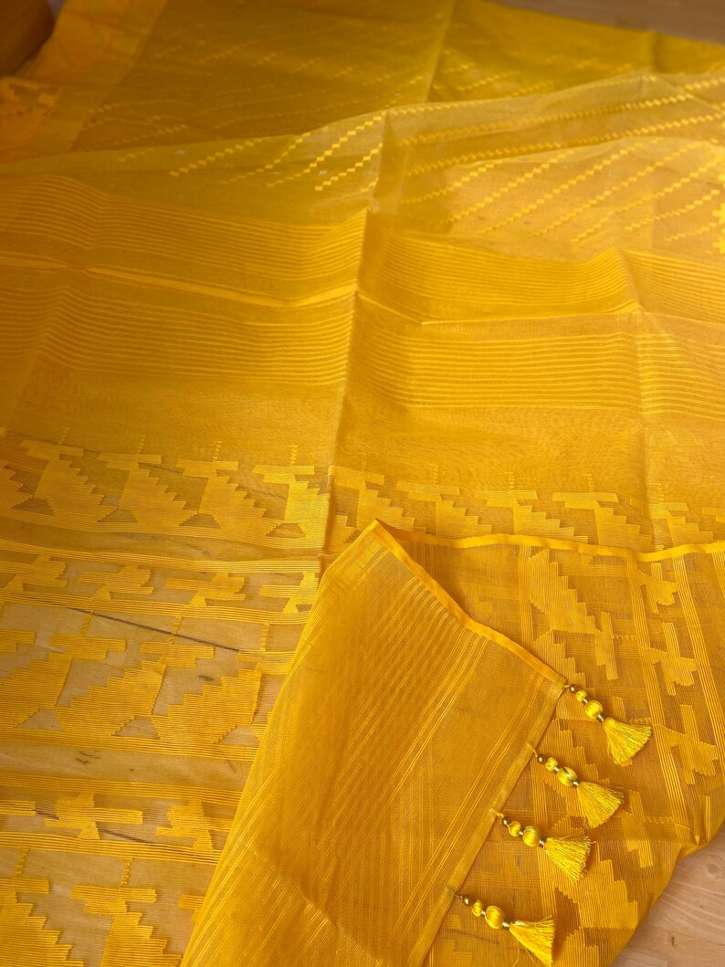 Beautiful and 100% Original Bangladeshi Dhakai Half Silk Jamdani Saree ...