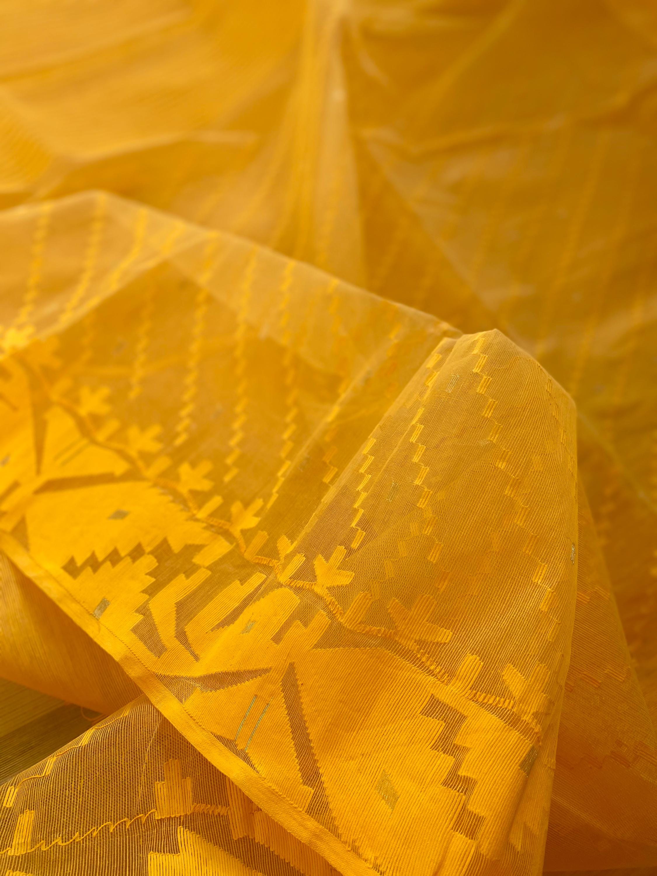 Beautiful and 100% Original Bangladeshi Dhakai Half Silk Jamdani Saree ...