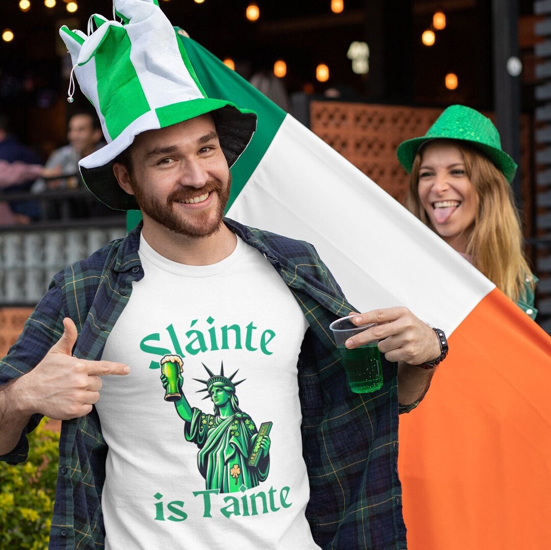 Sláinte is Táinte Irish Cheers Saint Patricks Day Gift Short-sleeve ...