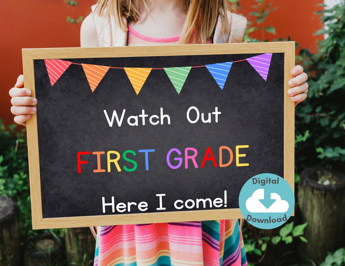 Watch Out First Grade Here I Come Sign - Etsy
