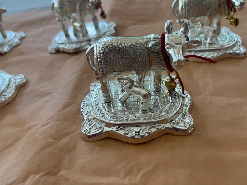 Cow and Calf Idol for Pooja | Kamdhenu Gau MATA Silver Color | Figurine ...