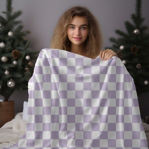 Lilac Checkered Velveteen Plush Blanket Soft Light Purple Checkered ...