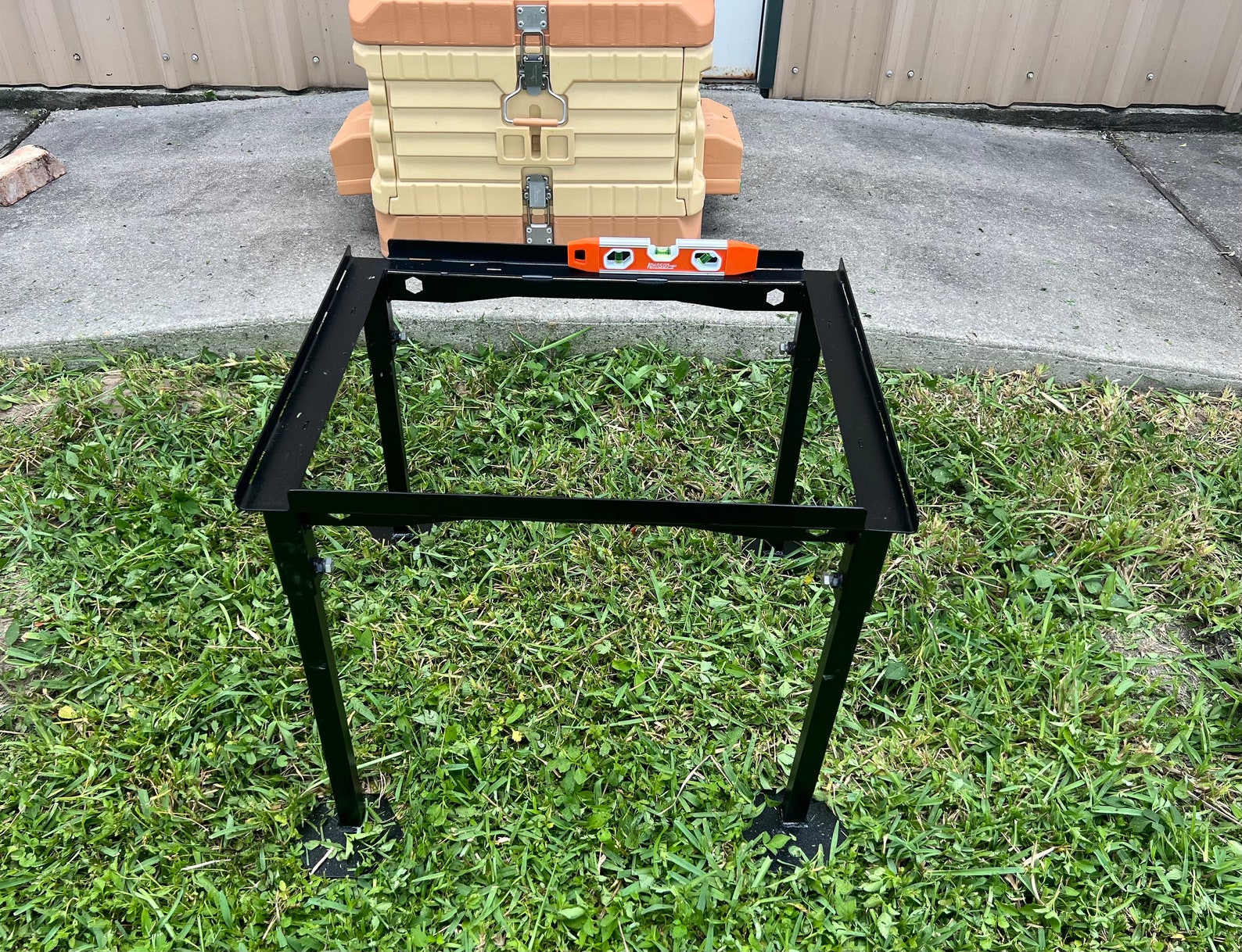 Apimaye Defender Queen Hive Stand. Made in the US! - Etsy