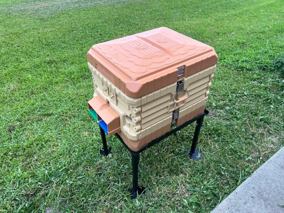 Apimaye Defender Queen Hive Stand. Made in the US! - Etsy