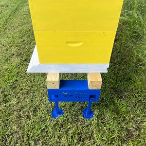 Easy Bees Modular Beehive Stand System | Adjustable Height Beehive ...