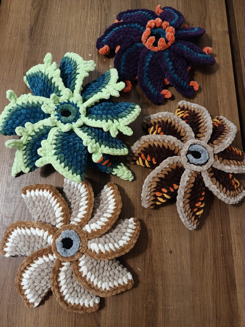 Thargoid Interceptor Medusa Crochet Plush / Elite Dangerous / Handmade ...
