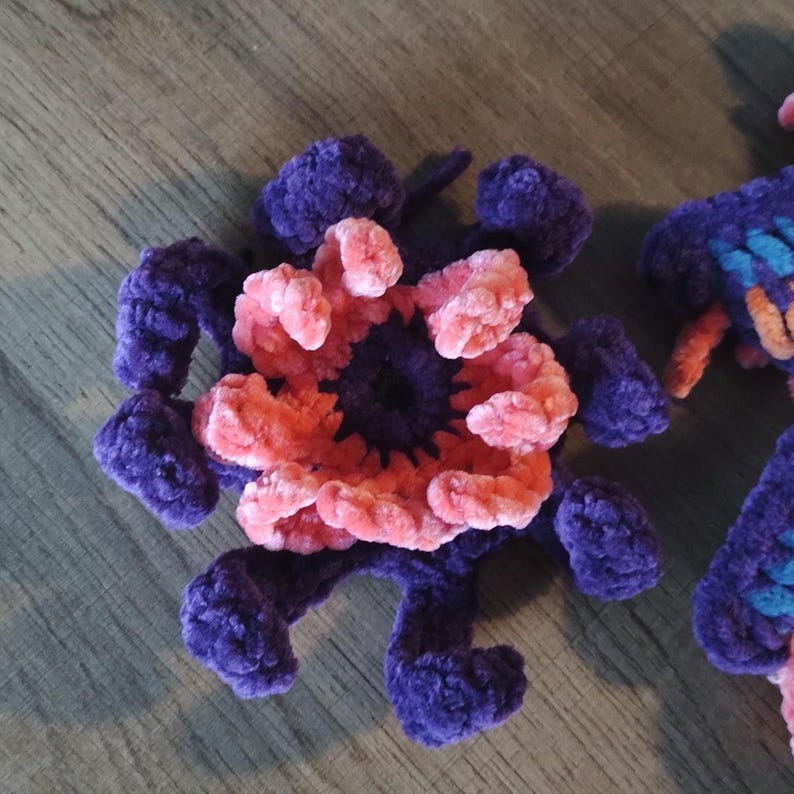 Thargoid Interceptor Medusa Crochet Plush / Elite Dangerous / Handmade ...